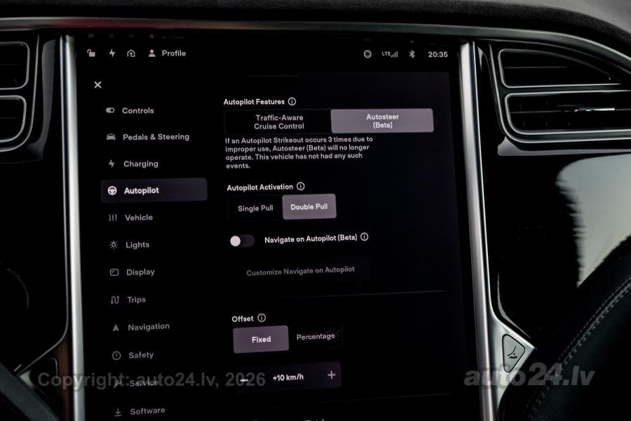 Melns Tesla Model S 2017 Pērnava, ar dzinēja tilpumu 0.00 L un nobraukumu 212 tūkst. km par 19990 €, foto 19 vietnē AUTOMOTO.COM.LV