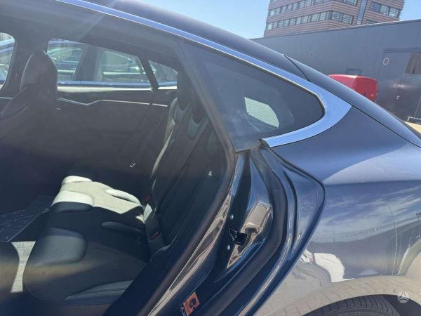 Melns Tesla Model S 2017 Kauņa, ar dzinēja tilpumu 0.00 L un nobraukumu 265 tūkst. km par 18100 €, foto 6 vietnē AUTOMOTO.COM.LV