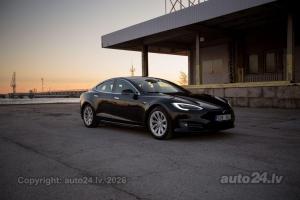 Melns Tesla Model S 2018 Tallina, ar dzinēja tilpumu 0.00 L un nobraukumu 215 tūkst. km par 21000 €, foto 2 vietnē AUTOMOTO.COM.LV