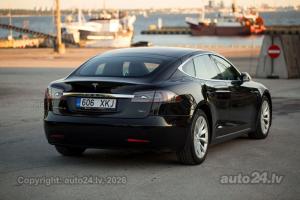 Melns Tesla Model S 2018 Tallina, ar dzinēja tilpumu 0.00 L un nobraukumu 215 tūkst. km par 21000 €, foto 9 vietnē AUTOMOTO.COM.LV