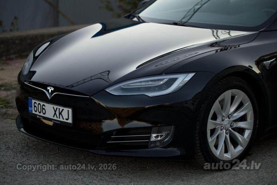 Melns Tesla Model S 2018 Tallina, ar dzinēja tilpumu 0.00 L un nobraukumu 215 tūkst. km par 21000 €, foto 11 vietnē AUTOMOTO.COM.LV