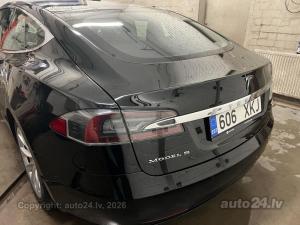 Melns Tesla Model S 2018 Tallina, ar dzinēja tilpumu 0.00 L un nobraukumu 215 tūkst. km par 21000 €, foto 21 vietnē AUTOMOTO.COM.LV