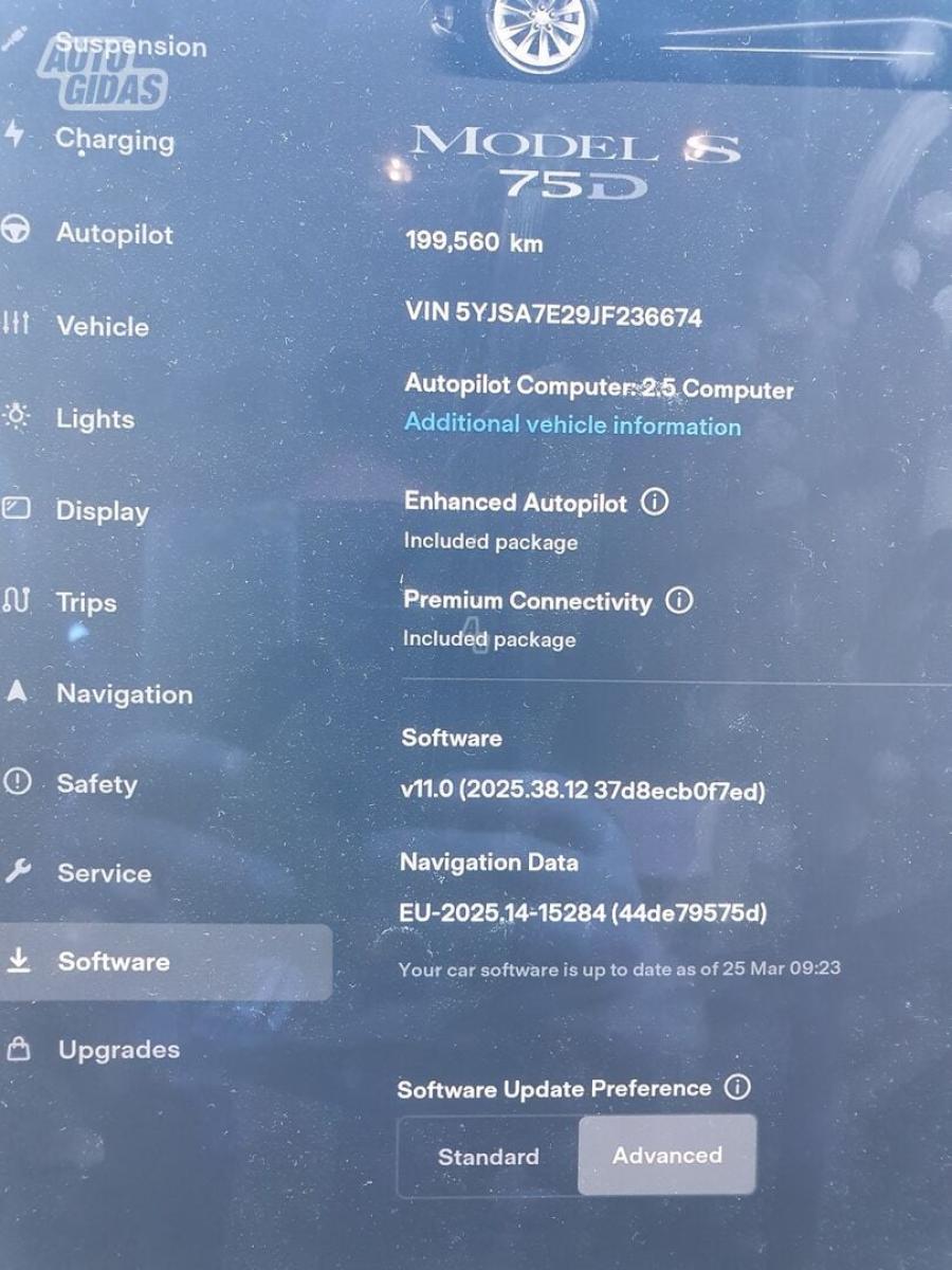 Black Tesla Model S 2018 in Vilnius, with an engine capacity of 0.00 L and mileage of 200 thousand km for 19500 €, photo 12 on AUTOMOTO.COM.LV