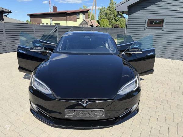 Melns Tesla Model S 2018 Telšiai, ar dzinēja tilpumu 0.00 L un nobraukumu 186 tūkst. km par 23500 €, foto 3 vietnē AUTOMOTO.COM.LV