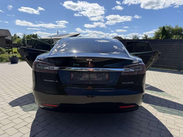 Melns Tesla Model S 2018 Telšiai, ar dzinēja tilpumu 0.00 L un nobraukumu 186 tūkst. km par 23500 €, foto 6 vietnē AUTOMOTO.COM.LV