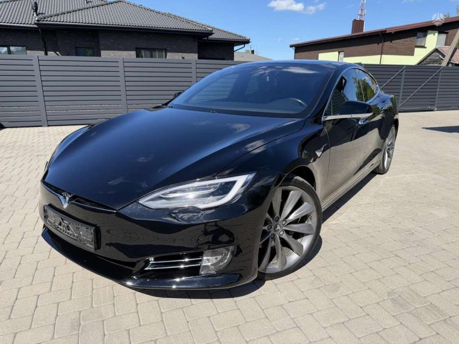 Black Tesla Model S 2018 in Telschi, with an engine capacity of 0.00 L and mileage of 186 thousand km for 23500 €, photo 20 on AUTOMOTO.COM.LV