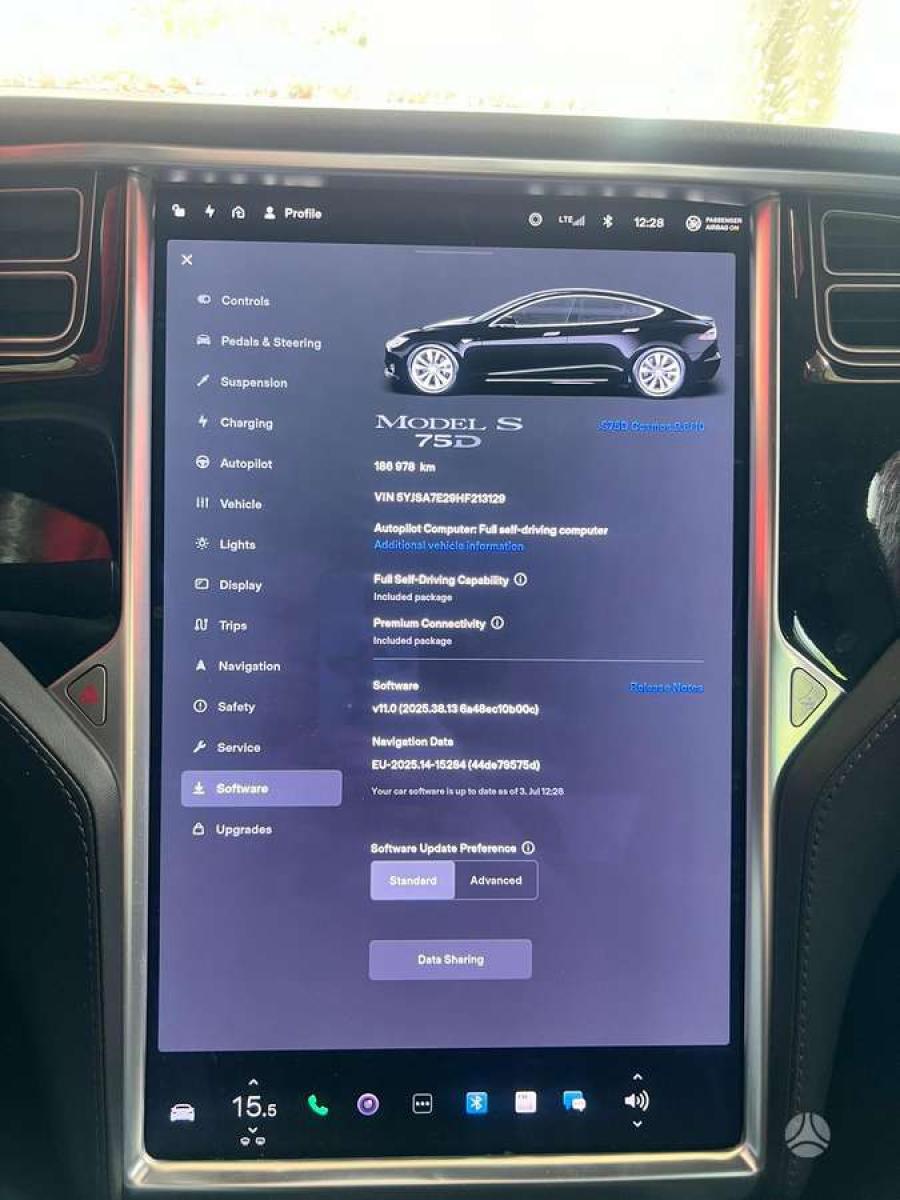 Melns Tesla Model S 2018 Kauņa, ar dzinēja tilpumu 0.00 L un nobraukumu 186 tūkst. km par 16300 €, foto 9 vietnē AUTOMOTO.COM.LV