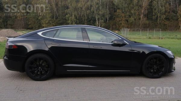 Melns Tesla Model S 2018 Rīga, ar dzinēja tilpumu 0.00 L un nobraukumu 213 tūkst. km par 20150 €, foto 7 vietnē AUTOMOTO.COM.LV