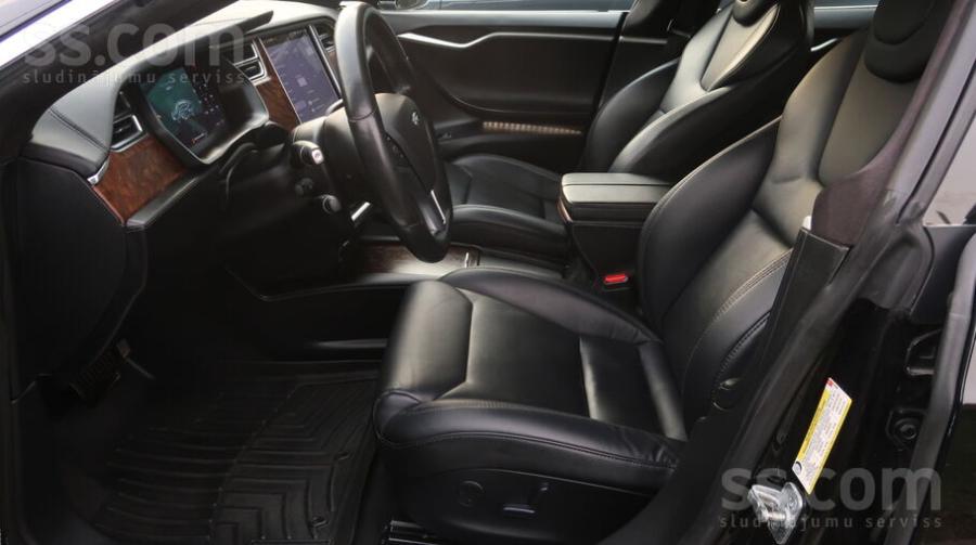 Melns Tesla Model S 2018 Rīga, ar dzinēja tilpumu 0.00 L un nobraukumu 213 tūkst. km par 20150 €, foto 9 vietnē AUTOMOTO.COM.LV
