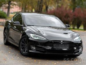 Melns Tesla Model S 2018 Jūrmala, ar dzinēja tilpumu 0.00 L un nobraukumu 0 tūkst. km par 16750 €, foto  vietnē AUTOMOTO.COM.LV