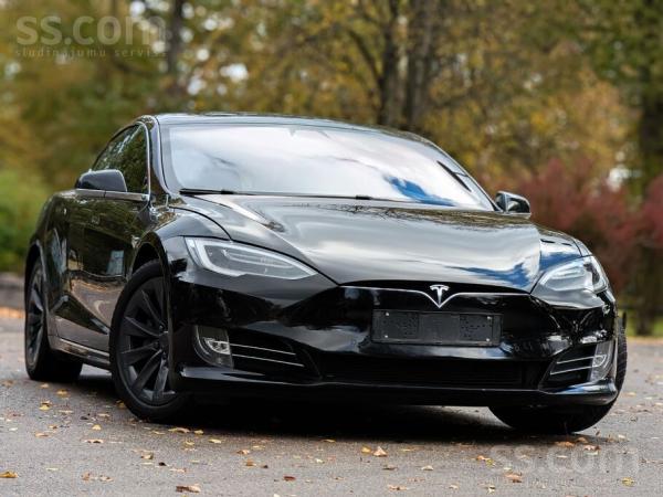 Melns Tesla Model S 2018 Jūrmala, ar dzinēja tilpumu 0.00 L un nobraukumu 0 tūkst. km par 16750 €, foto 4 vietnē AUTOMOTO.COM.LV
