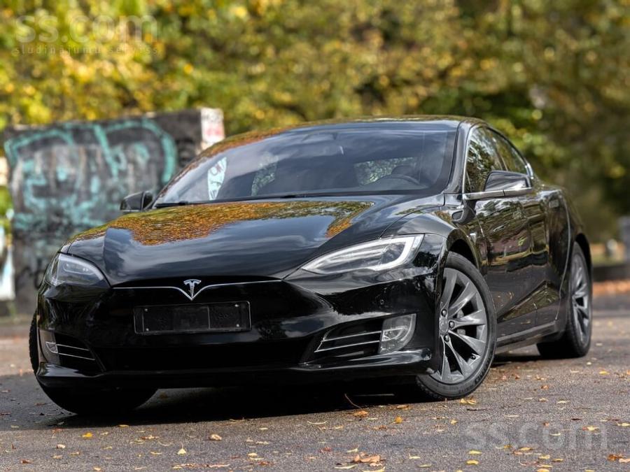 Melns Tesla Model S 2018 Jūrmala, ar dzinēja tilpumu 0.00 L un nobraukumu 0 tūkst. km par 16750 €, foto 5 vietnē AUTOMOTO.COM.LV