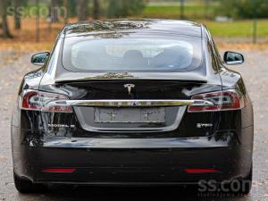 Melns Tesla Model S 2018 Jūrmala, ar dzinēja tilpumu 0.00 L un nobraukumu 0 tūkst. km par 16750 €, foto 14 vietnē AUTOMOTO.COM.LV