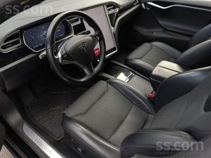Melns Tesla Model S 2018 Jūrmala, ar dzinēja tilpumu 0.00 L un nobraukumu 0 tūkst. km par 16750 €, foto 15 vietnē AUTOMOTO.COM.LV