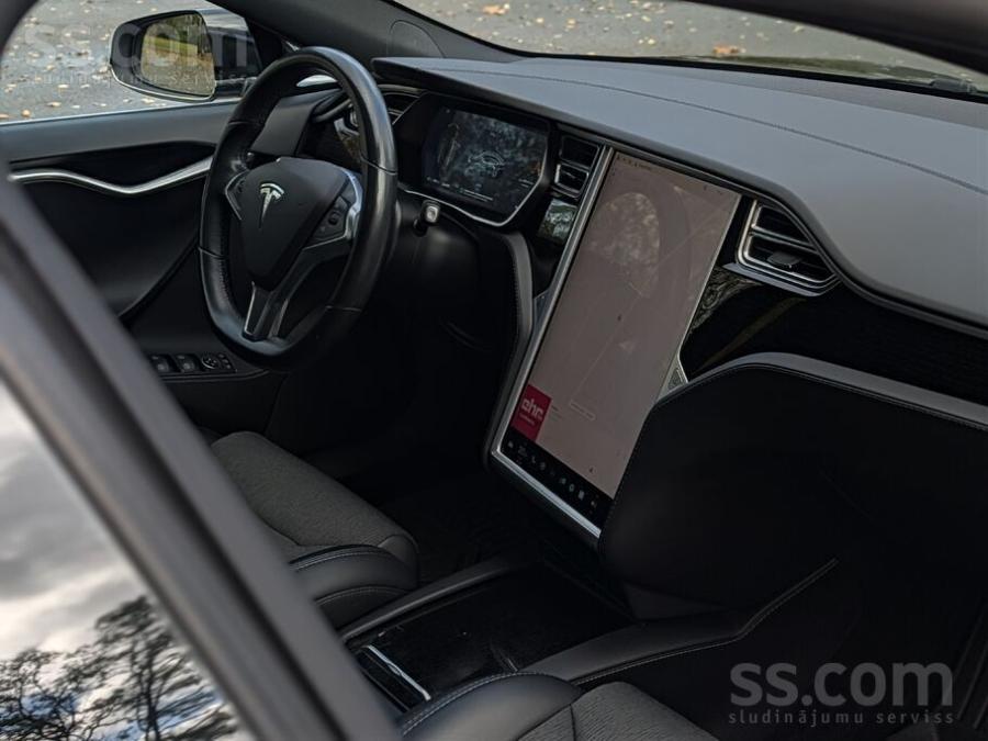 Melns Tesla Model S 2018 Jūrmala, ar dzinēja tilpumu 0.00 L un nobraukumu 0 tūkst. km par 16750 €, foto 20 vietnē AUTOMOTO.COM.LV