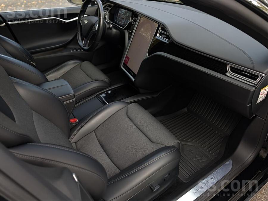 Melns Tesla Model S 2018 Jūrmala, ar dzinēja tilpumu 0.00 L un nobraukumu 0 tūkst. km par 16750 €, foto 21 vietnē AUTOMOTO.COM.LV