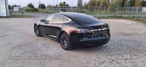Melns Tesla Model S 2018 Tartu, ar dzinēja tilpumu 0.00 L un nobraukumu 122 tūkst. km par 23390 €, foto 4 vietnē AUTOMOTO.COM.LV