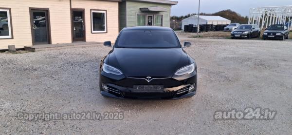 Black Tesla Model S 2018 in Tartu, with an engine capacity of 0.00 L and mileage of 122 thousand km for 23390 €, photo 9 on AUTOMOTO.COM.LV