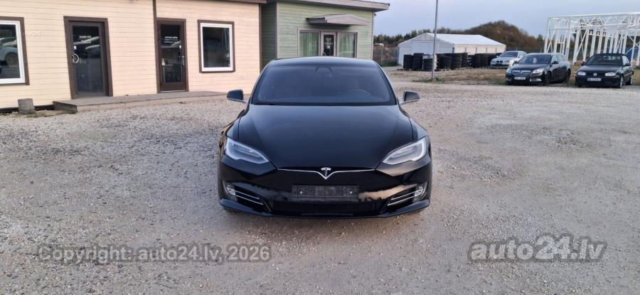 Melns Tesla Model S 2018 Tartu, ar dzinēja tilpumu 0.00 L un nobraukumu 122 tūkst. km par 23390 €, foto 9 vietnē AUTOMOTO.COM.LV