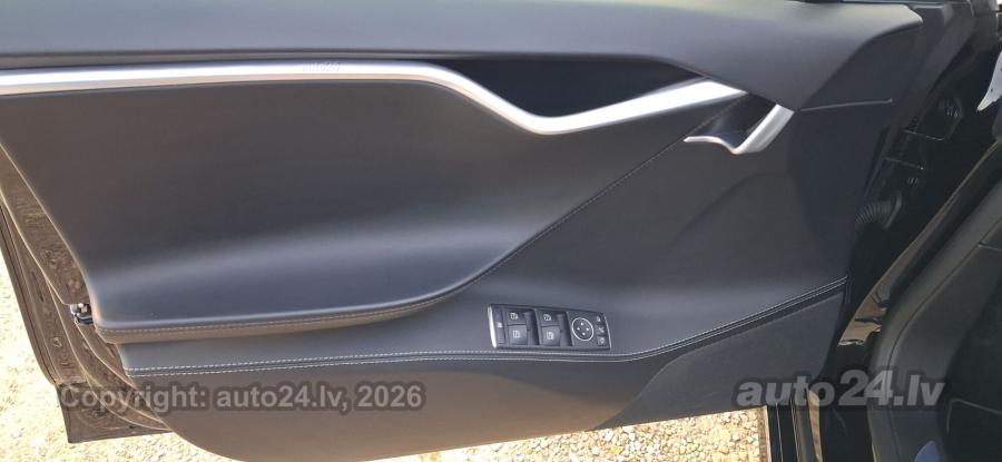 Melns Tesla Model S 2018 Tartu, ar dzinēja tilpumu 0.00 L un nobraukumu 122 tūkst. km par 23390 €, foto 17 vietnē AUTOMOTO.COM.LV