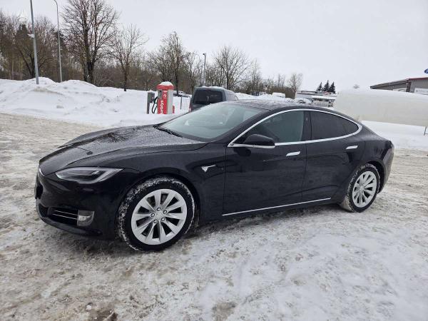 Black Tesla Model S 2019 in Panevezys, with an engine capacity of 0.00 L and mileage of 134 thousand km for 20500 €, photo 1 on AUTOMOTO.COM.LV