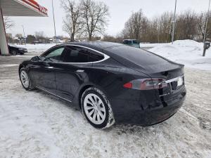 Melns Tesla Model S 2019 Panevēža, ar dzinēja tilpumu 0.00 L un nobraukumu 134 tūkst. km par 20500 €, foto 4 vietnē AUTOMOTO.COM.LV