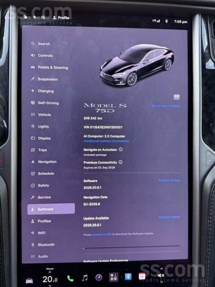 Black Tesla Model S 2019 in Riga, with an engine capacity of 0.00 L and mileage of 206 thousand km for 19777 €, photo 4 on AUTOMOTO.COM.LV