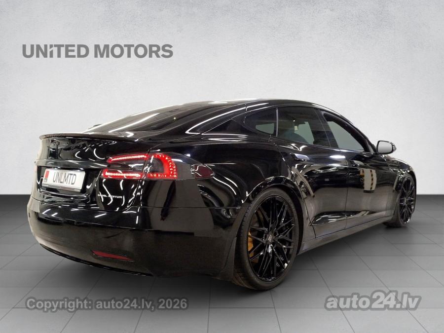 Black Tesla Model S 2020 in Tallinn, with an engine capacity of 0.00 L and mileage of 125 thousand km for 34990 €, photo 3 on AUTOMOTO.COM.LV