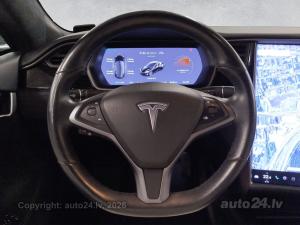 Black Tesla Model S 2020 in Tallinn, with an engine capacity of 0.00 L and mileage of 125 thousand km for 34990 €, photo 5 on AUTOMOTO.COM.LV