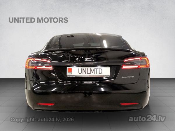 Black Tesla Model S 2020 in Tallinn, with an engine capacity of 0.00 L and mileage of 125 thousand km for 34990 €, photo 9 on AUTOMOTO.COM.LV