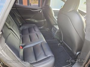 Black Tesla Model S 2020 in Tallinn, with an engine capacity of 0.00 L and mileage of 50 thousand km for 31450 €, photo 12 on AUTOMOTO.COM.LV