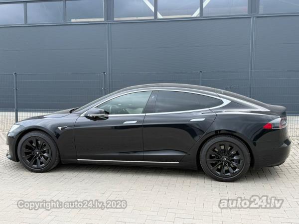 Black Tesla Model S 2020 in Tallinn, with an engine capacity of 0.00 L and mileage of 101 thousand km for 34900 €, photo 3 on AUTOMOTO.COM.LV