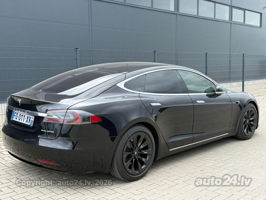 Black Tesla Model S 2020 in Tallinn, with an engine capacity of 0.00 L and mileage of 101 thousand km for 34900 €, photo 6 on AUTOMOTO.COM.LV
