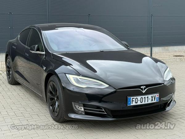Black Tesla Model S 2020 in Tallinn, with an engine capacity of 0.00 L and mileage of 101 thousand km for 34900 €, photo 8 on AUTOMOTO.COM.LV