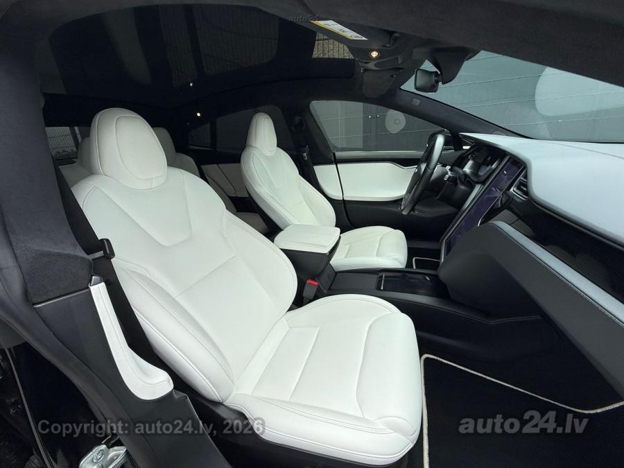 Black Tesla Model S 2020 in Tallinn, with an engine capacity of 0.00 L and mileage of 101 thousand km for 34900 €, photo 13 on AUTOMOTO.COM.LV