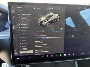 Black Tesla Model S 2022 in Alytus, with an engine capacity of 0.00 L and mileage of 73 thousand km for 24600 €, photo 27 on AUTOMOTO.COM.LV