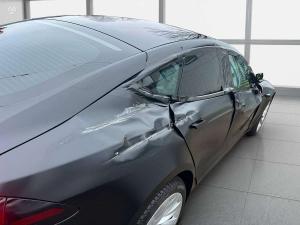 Black Tesla Model S 2022 in Kaunas, with an engine capacity of 0.00 L and mileage of 86 thousand km for 24900 €, photo 9 on AUTOMOTO.COM.LV