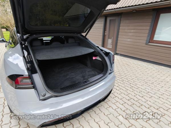 Melns Tesla Model S 2022 Tallina, ar dzinēja tilpumu 0.00 L un nobraukumu 40 tūkst. km par 87000 €, foto 10 vietnē AUTOMOTO.COM.LV