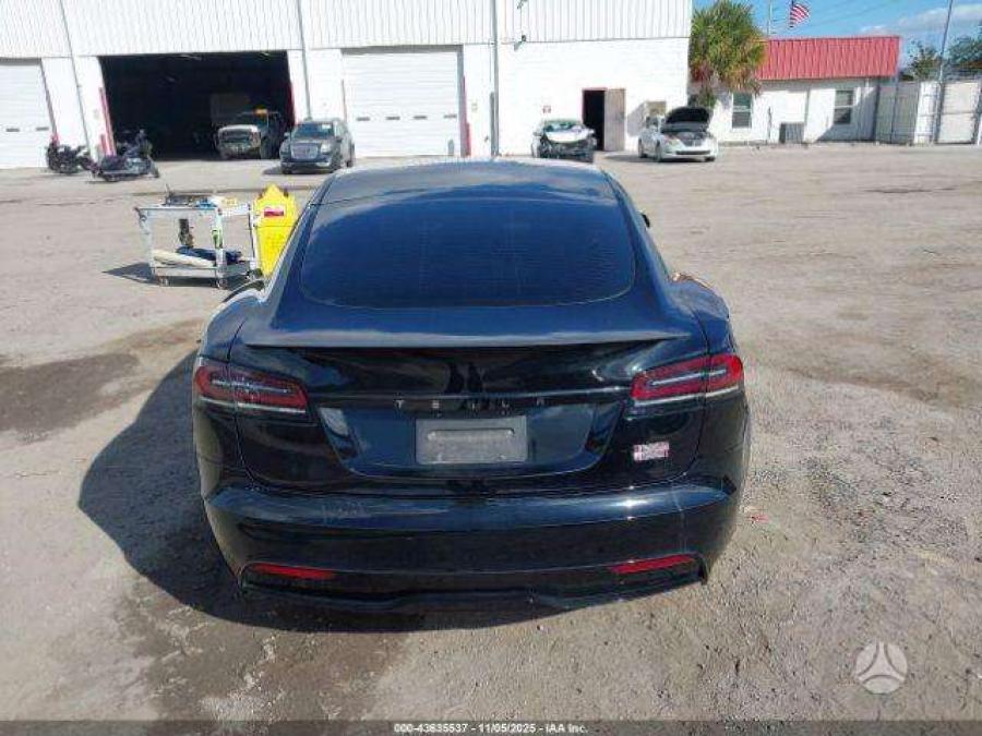 Melns Tesla Model S 2023 Klaipėda, ar dzinēja tilpumu 0.00 L un nobraukumu 28 tūkst. km par 16600 €, foto 15 vietnē AUTOMOTO.COM.LV