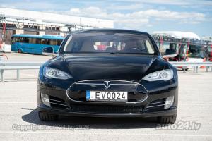 Melns Tesla Model S 2012 Tartu, ar dzinēja tilpumu 0.00 L un nobraukumu 175 tūkst. km par 12999 €, foto 3 vietnē AUTOMOTO.COM.LV