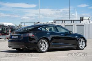 Melns Tesla Model S 2012 Tartu, ar dzinēja tilpumu 0.00 L un nobraukumu 175 tūkst. km par 12999 €, foto 6 vietnē AUTOMOTO.COM.LV