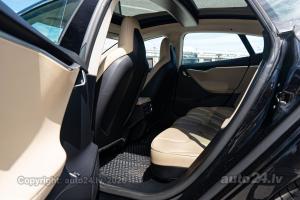 Melns Tesla Model S 2012 Tartu, ar dzinēja tilpumu 0.00 L un nobraukumu 175 tūkst. km par 12999 €, foto 17 vietnē AUTOMOTO.COM.LV