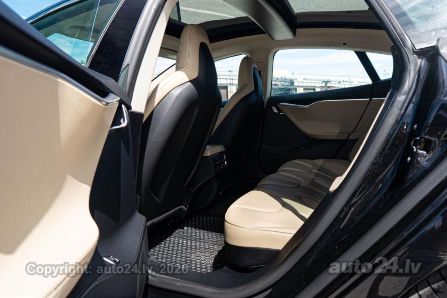Melns Tesla Model S 2012 Tartu, ar dzinēja tilpumu 0.00 L un nobraukumu 175 tūkst. km par 12999 €, foto 17 vietnē AUTOMOTO.COM.LV