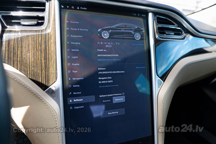 Melns Tesla Model S 2012 Tartu, ar dzinēja tilpumu 0.00 L un nobraukumu 175 tūkst. km par 12999 €, foto 21 vietnē AUTOMOTO.COM.LV
