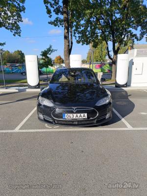 Black Tesla Model S 2015 in Tallinn, with an engine capacity of 0.00 L and mileage of 161 thousand km for 24999 €, photo 14 on AUTOMOTO.COM.LV