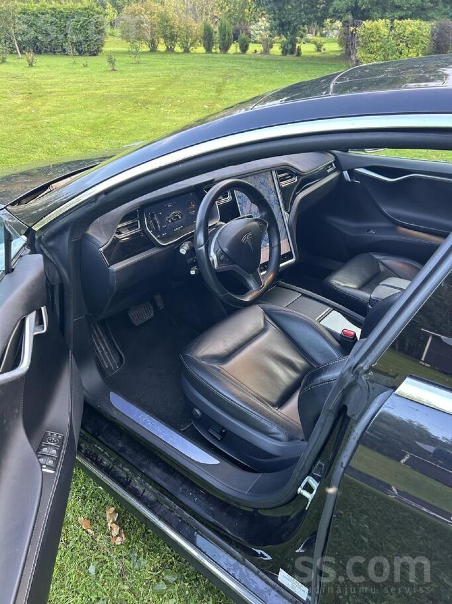 Melns Tesla Model S 2015 Jelgava, ar dzinēja tilpumu 0.00 L un nobraukumu 194 tūkst. km par 189000 €, foto 5 vietnē AUTOMOTO.COM.LV