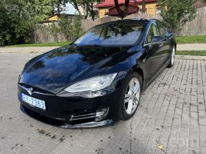 Tesla Model S 2015 Rēzekne vietnē Melns Tesla Model S 2015 Rēzekne, ar dzinēja tilpumu 0.00 L un nobraukumu 536 tūkst. km par 15500 €, foto 1 vietnē AUTOMOTO.COM.LV