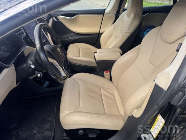 Tesla Model S 2015 Rēzekne vietnē Melns Tesla Model S 2015 Rēzekne, ar dzinēja tilpumu 0.00 L un nobraukumu 536 tūkst. km par 15500 €, foto 8 vietnē AUTOMOTO.COM.LV