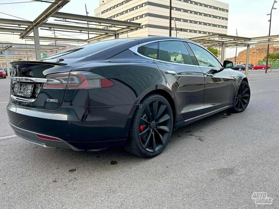 Black Tesla Model S 2016 in Utena, with an engine capacity of 0.00 L and mileage of 260 thousand km for 11500 €, photo 13 on AUTOMOTO.COM.LV