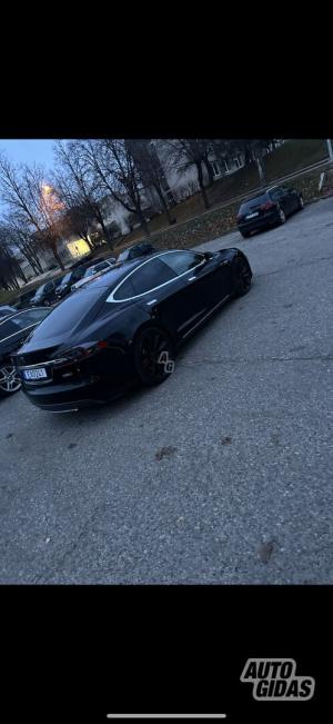 Black Tesla Model S 2016 in Utena, with an engine capacity of 0.00 L and mileage of 260 thousand km for 11500 €, photo 16 on AUTOMOTO.COM.LV